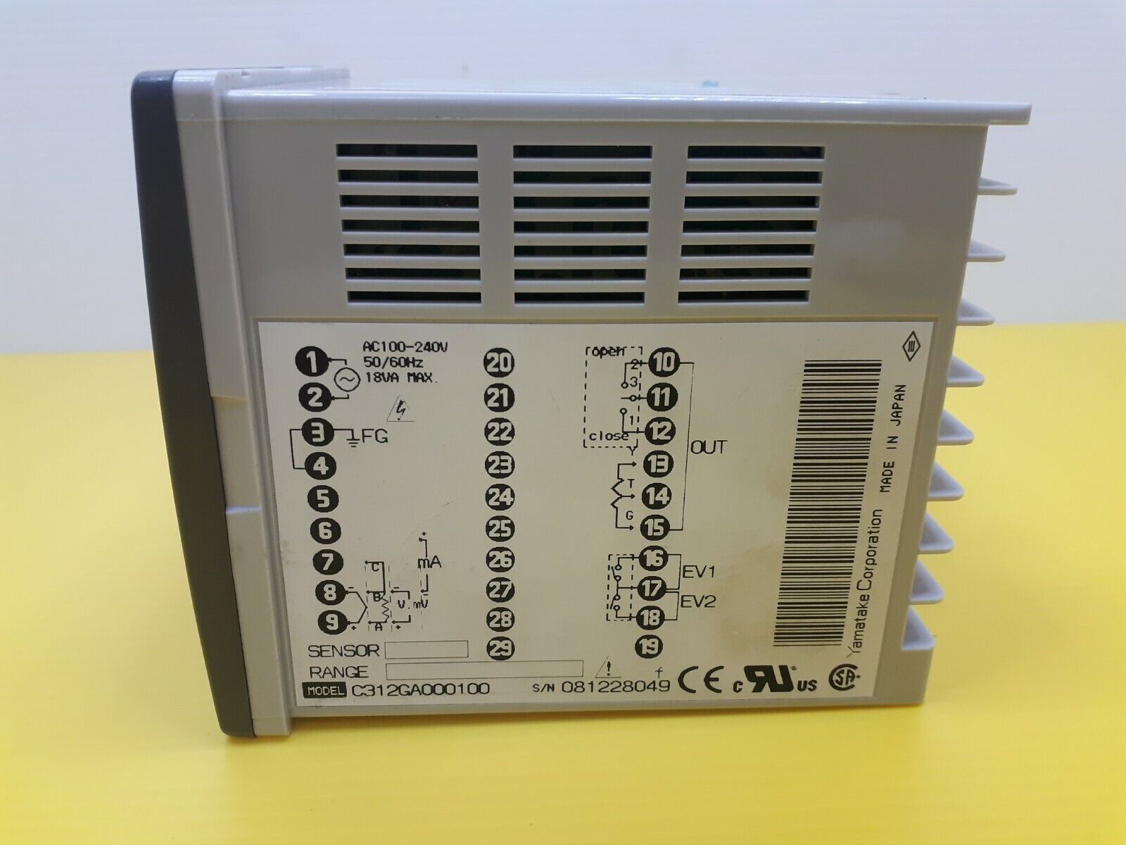 azbil SDC31 C312GA000100 digital indicating controller Yamatake ...