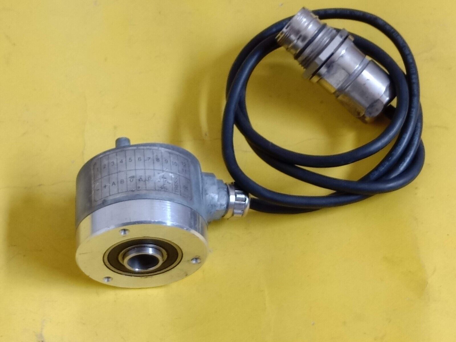 BEI Sensors GHT514-1024S020 Rotary Encoder 5V DC - Industrial SOL Pte Ltd