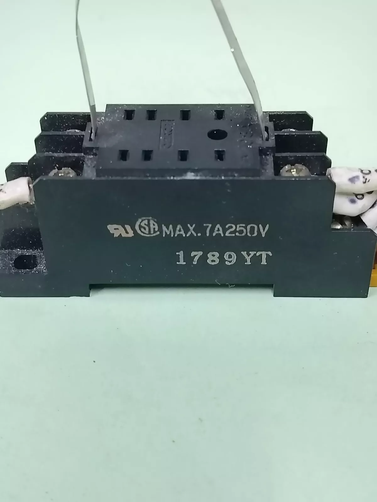 Omron PYF08A Relay Socket Screw Mounting 250V 7A Japan - Industrial SOL ...