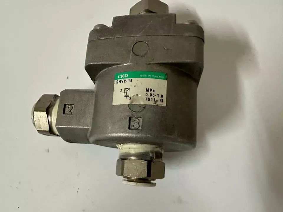 CKD SHV2-15 Shuttle Auxiliary Valve 0.05-1.0 Mpa Quick Exhaust ...