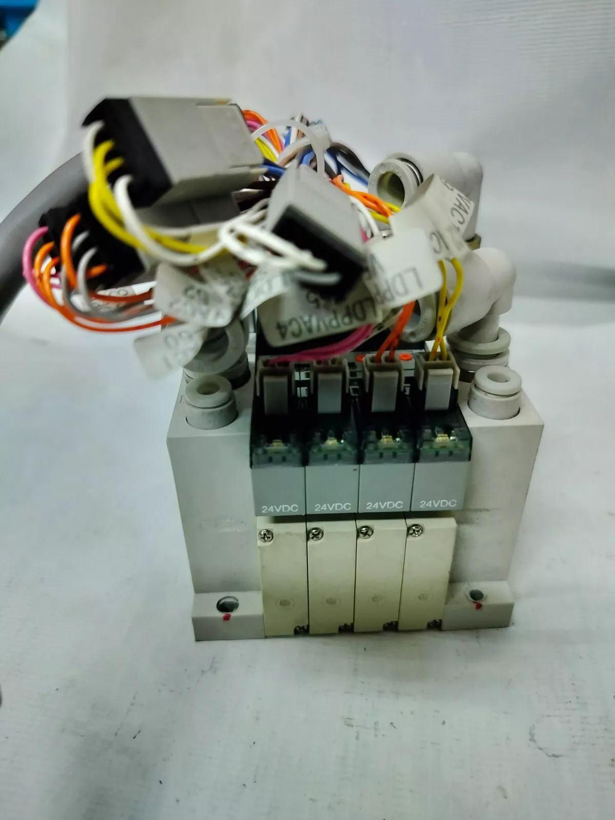 SMC ZZQ104-BSB-X212 Vacuum Ejector Manifold Assy 4-Station ZQ ...