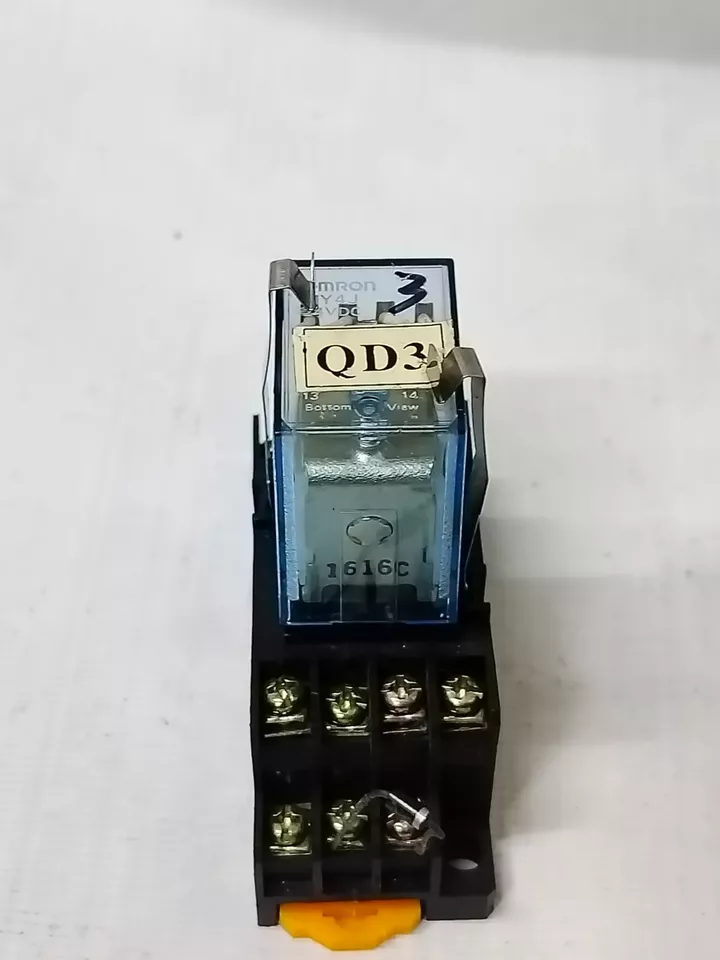 Omron MY4J Miniature Power Relay 24VDC 4 Poles SPDT 14 Pins With Socket ...