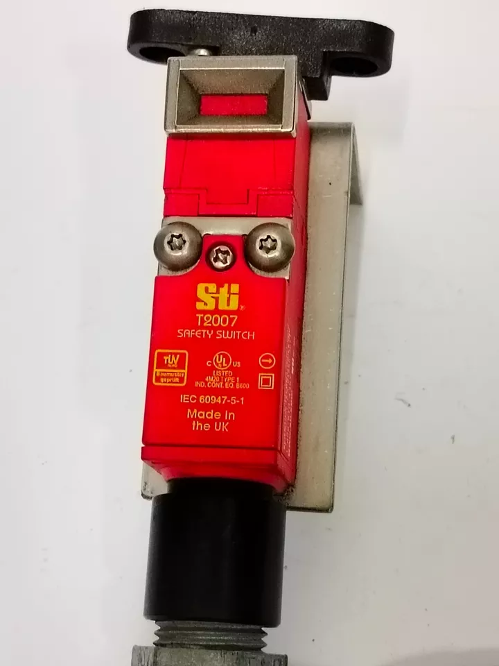 Omron Sti T2007 Key-Operated Safety Interlock Switch 28361-0010 ...