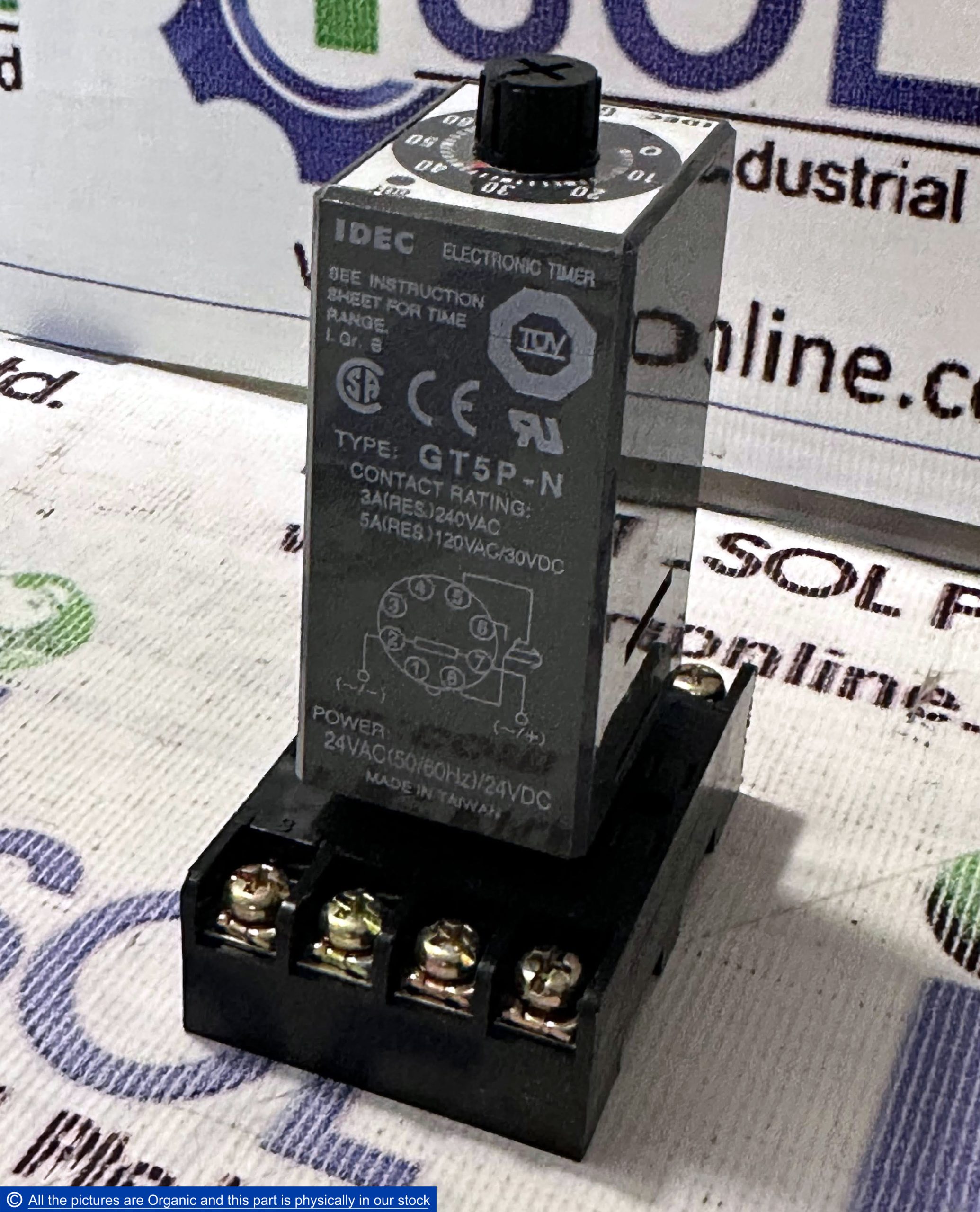 Idec GT5P-N Miniature On-Delay Timer Relay 0-60 Min 24VAC/DC W/ SR2P ...