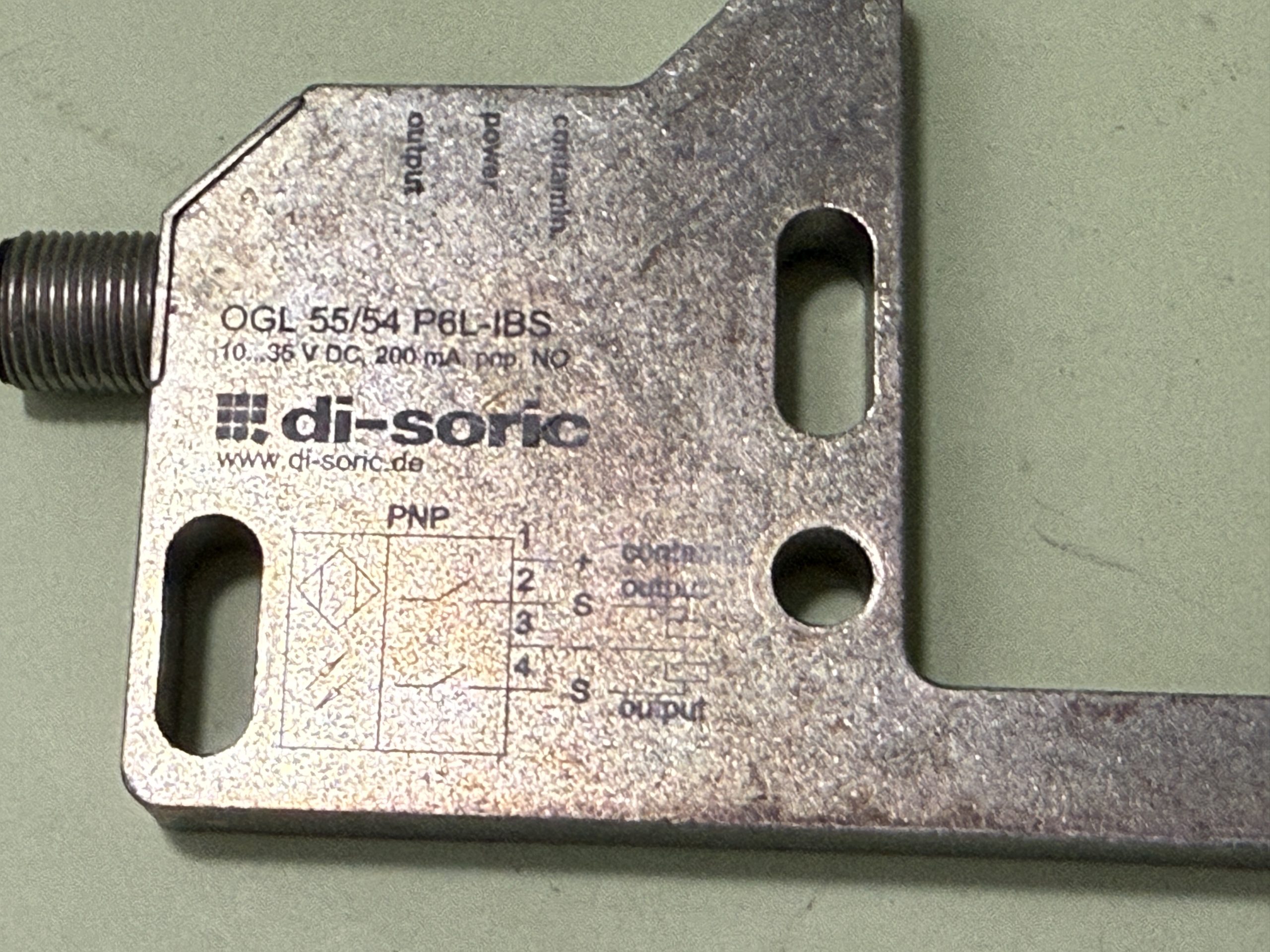 The high-performance angled light barriers from di-soric