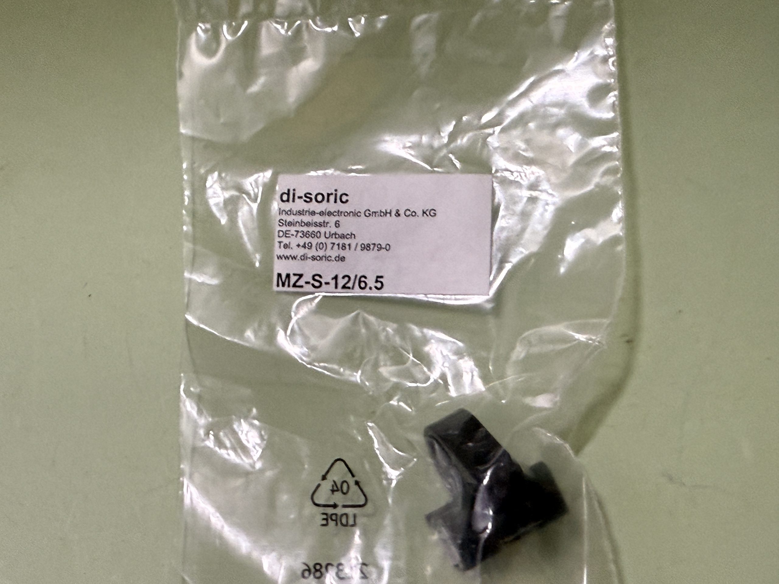 The DI-SORIC MZ-S-12/6.5 is a sensor bracket