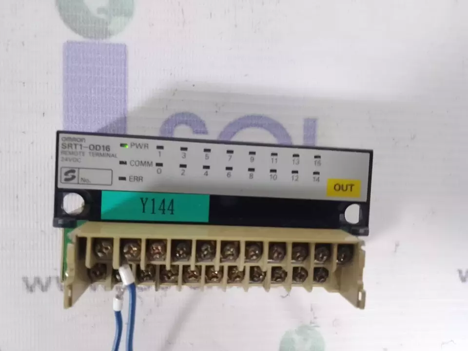 Omron SRT1-OD16 Remote Terminal 24VDC Relay Sockets & Fixing Omron CorporationBusiness & Industrial