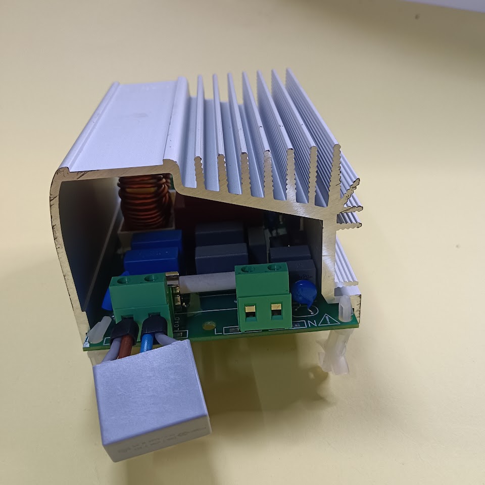 CAREL FCSM122300 Single Phase Fan Speed Controller Rev.1.100
