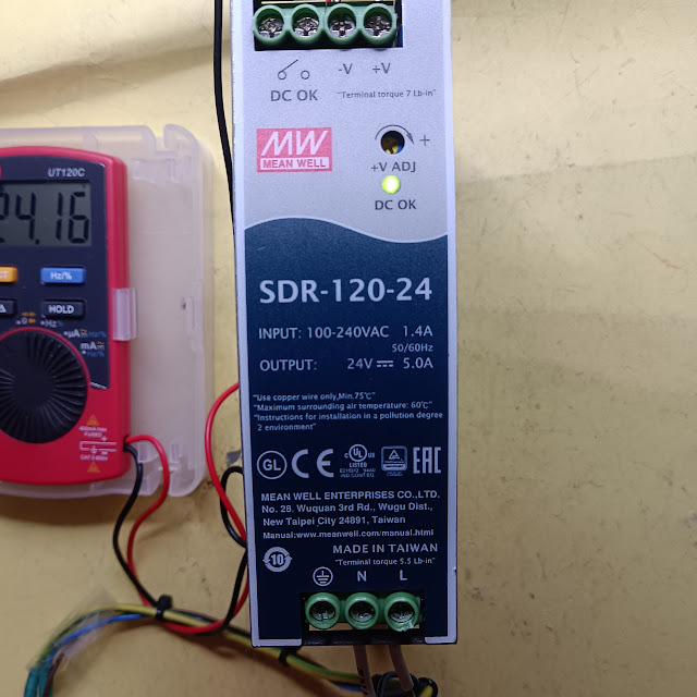 Mean Well SDR-120-24 DIN Rail Power Supply 240VAC To 24V 5.0A